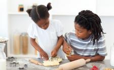 The Developmental Benefits of Baking Cookies | stlparent.com